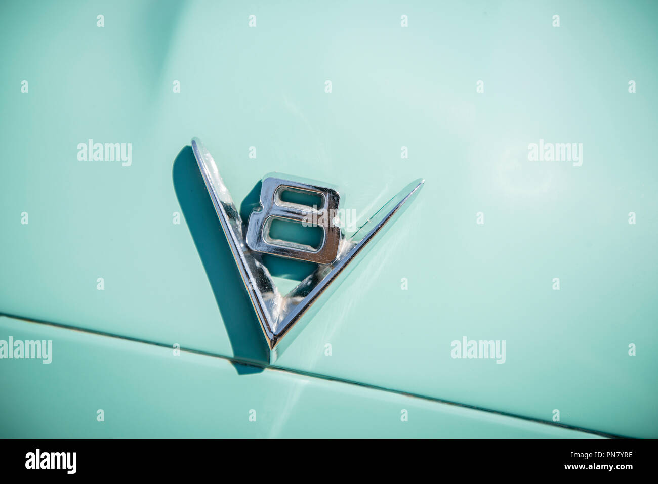 V8 badge hi-res stock photography and images - Alamy