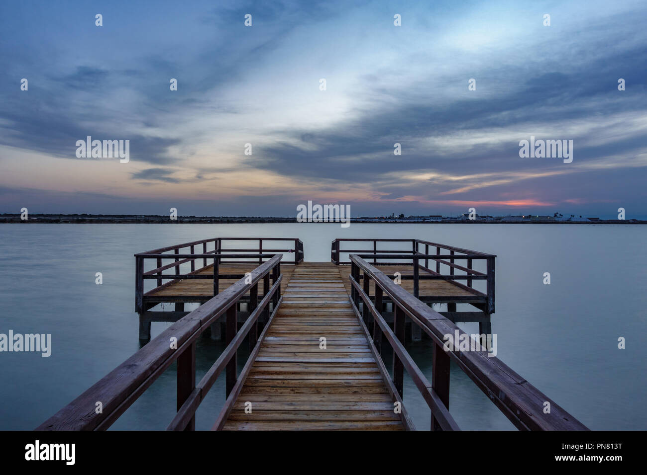 Long wooden pier light hi-res stock photography and images - Alamy