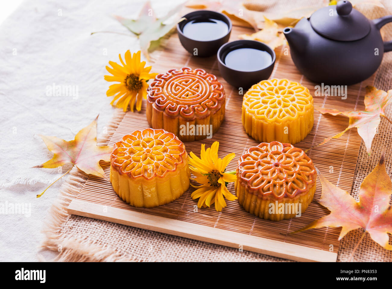 Chinese tea tradition hi-res stock photography and images - Alamy