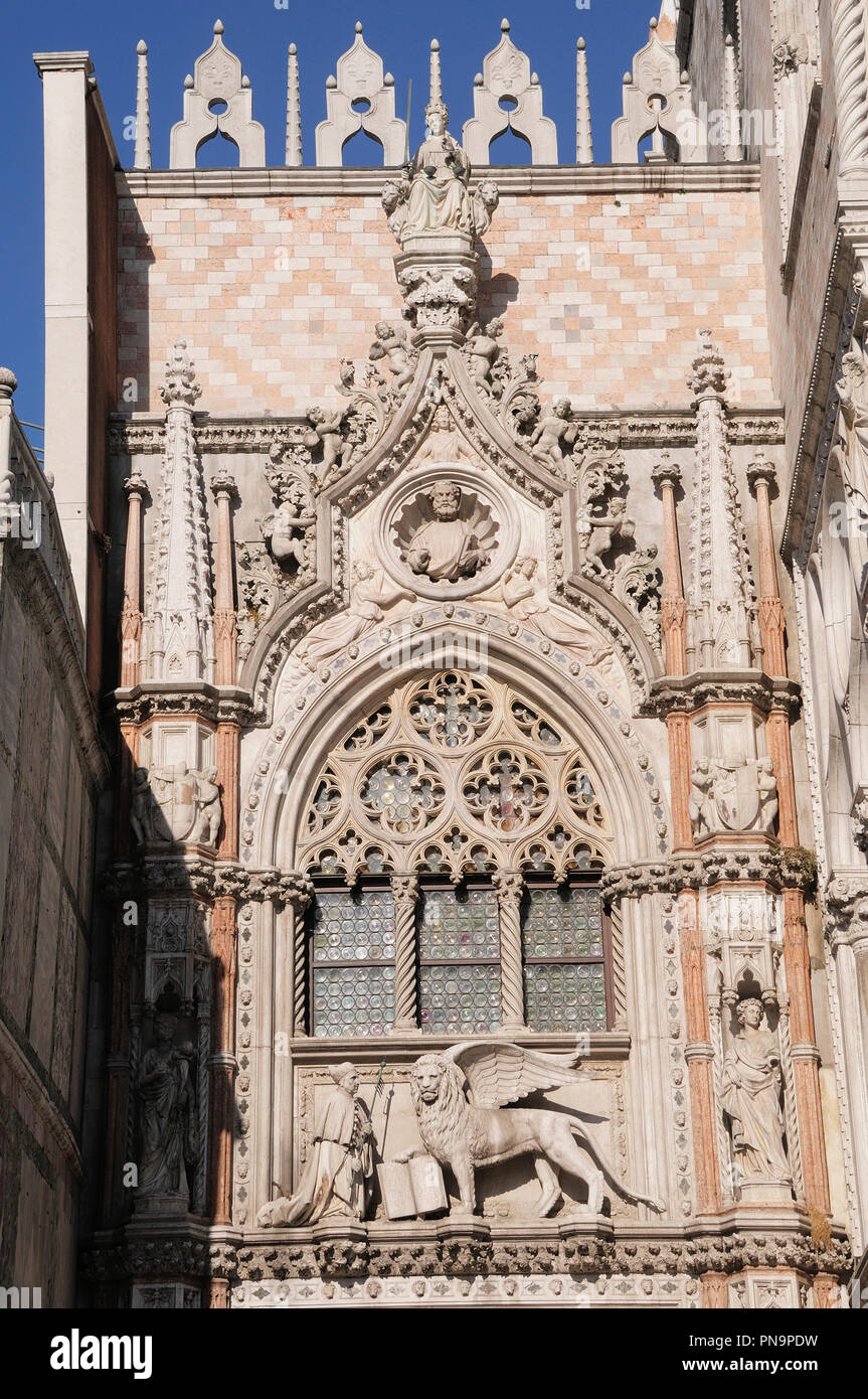 Italy, Veneto, Venice, window detail with Doge & Lion, Palazzo Ducale ...