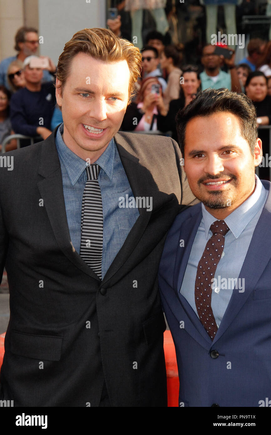 Dax shepard red carpet event hi-res stock photography and images - Alamy