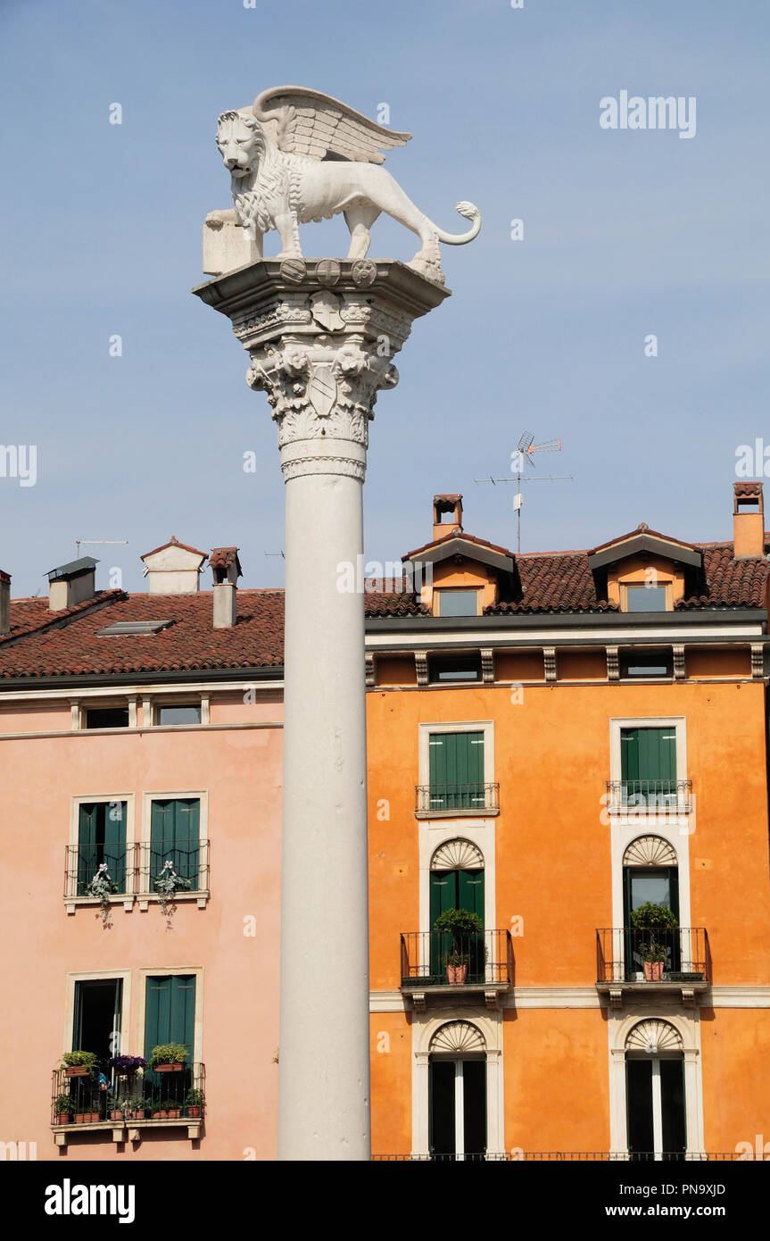 Italy, Veneto, Vicenza, column of St Mark's Lion, Piazza del Signori ...