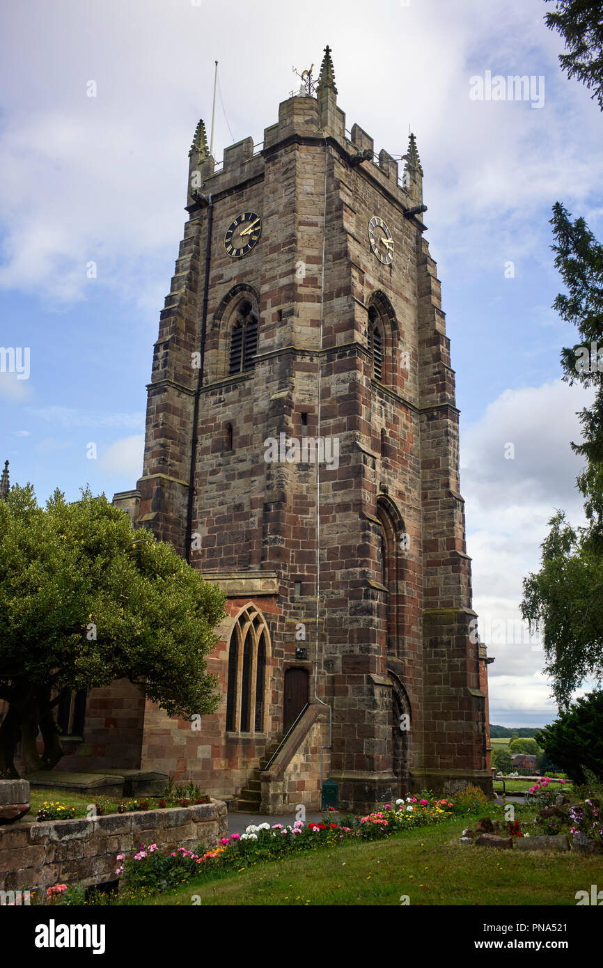 St marys church market drayton hi-res stock photography and images - Alamy