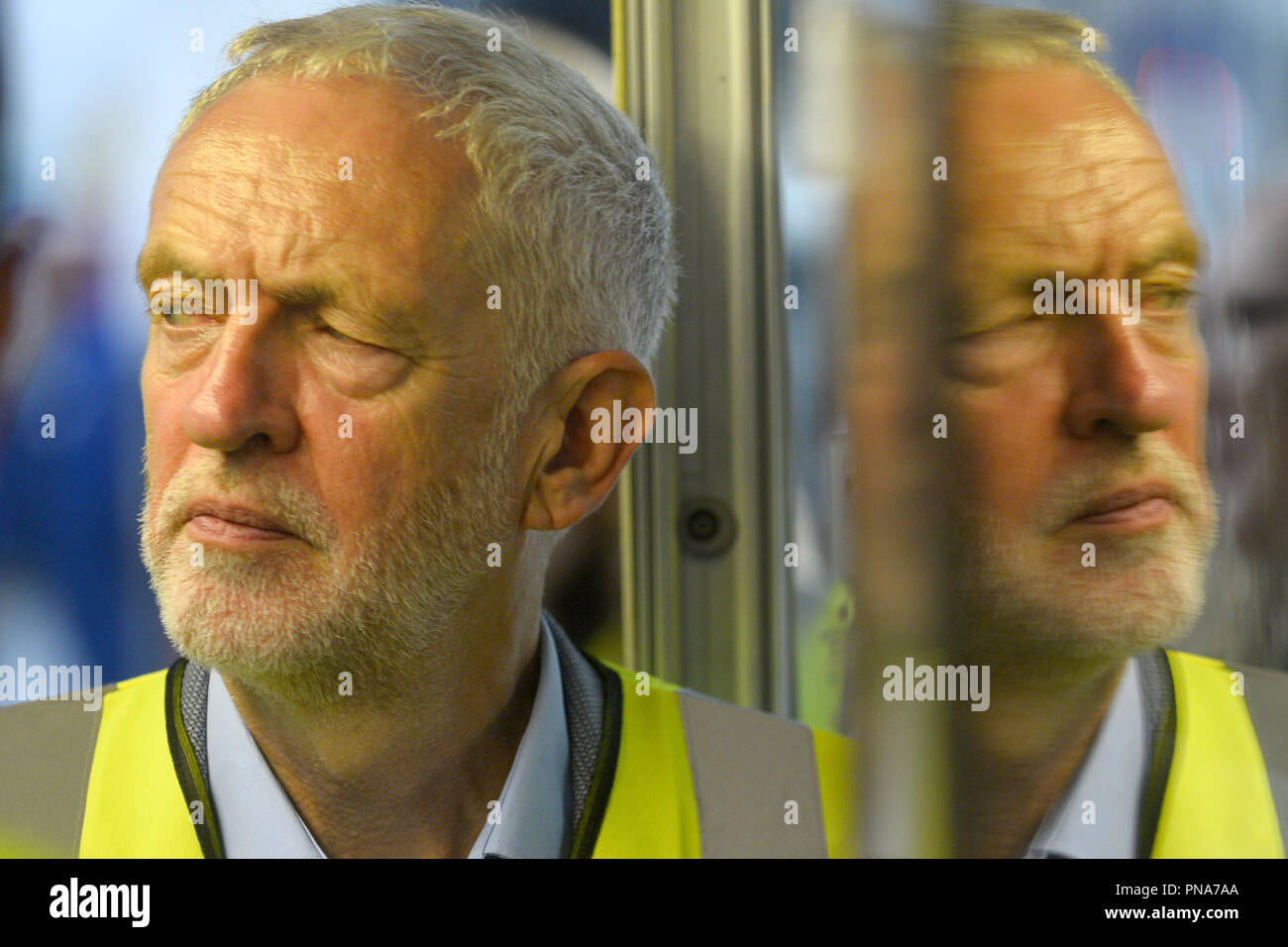 Jeremy Corbyn and Richard Leonard campaign on Labour’s ‘Build it in ...