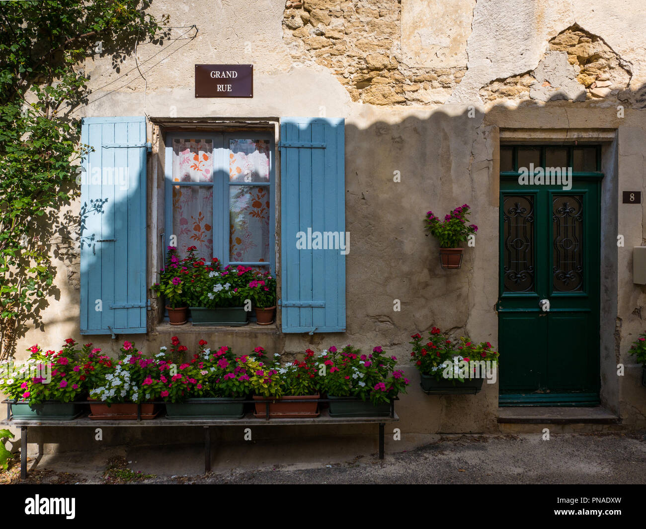 Blue window shutters Provence Stock Photo - Alamy