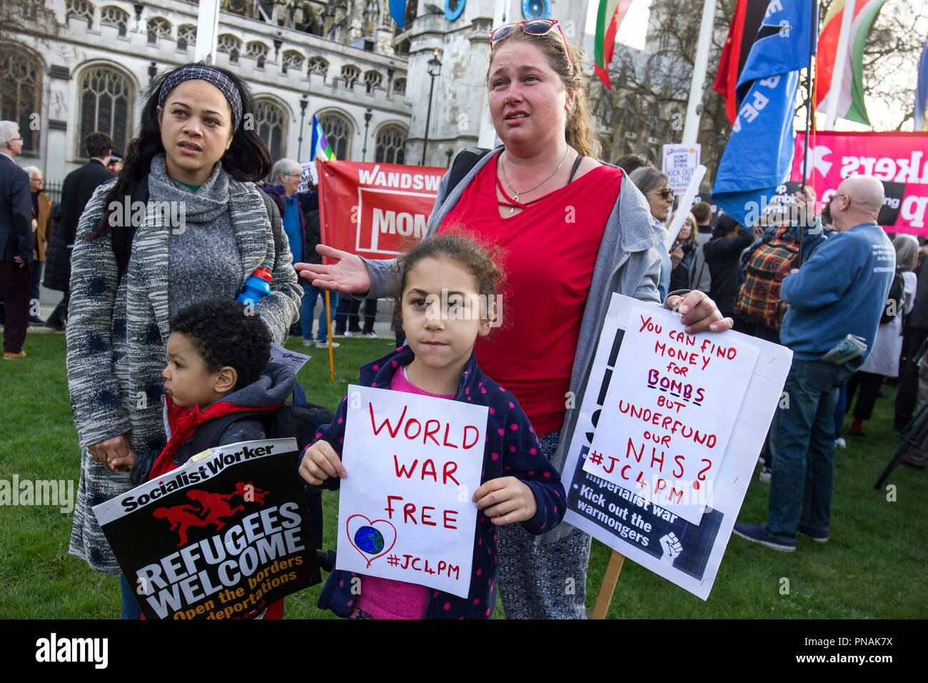 People rally in parliament square hi-res stock photography and images ...