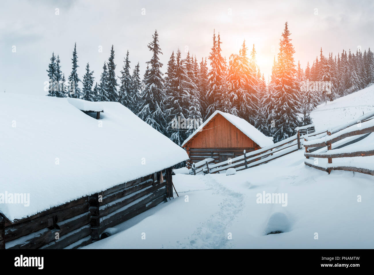 Snowy landscape hut tree hi-res stock photography and images - Alamy