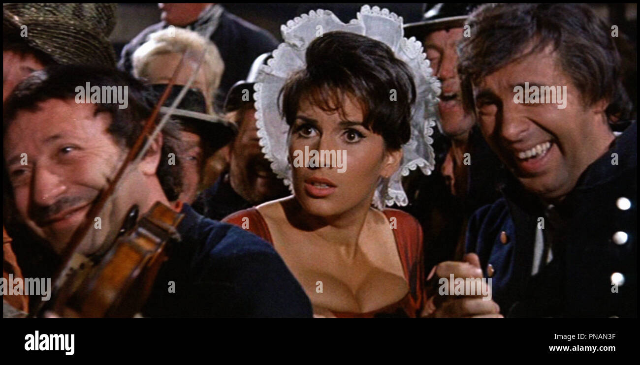 Yvonne Romain Stock Photos & Yvonne Romain Stock Images - Alamy