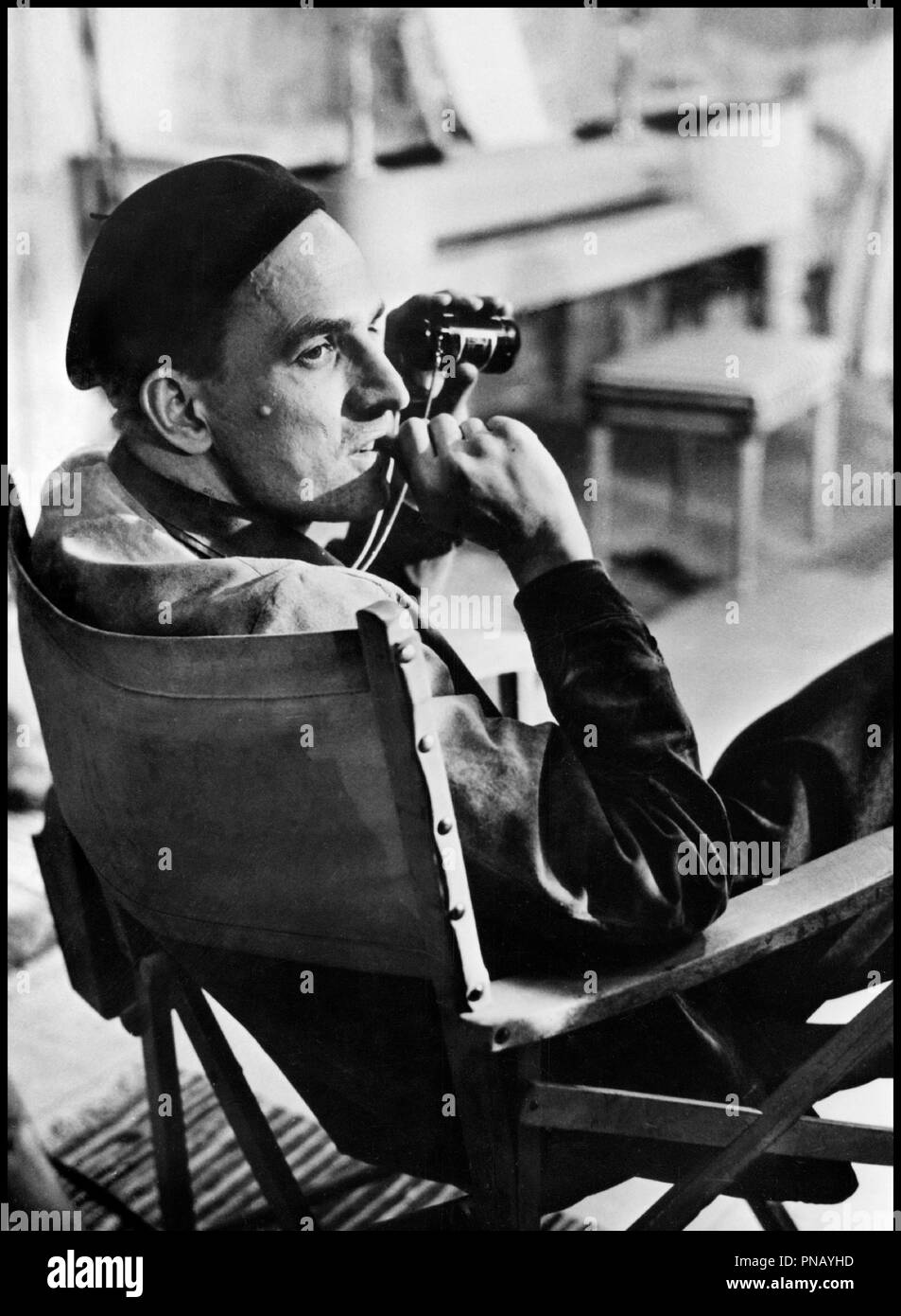 Ingmar Bergman 1957 Stock Photos & Ingmar Bergman 1957 Stock Images - Alamy