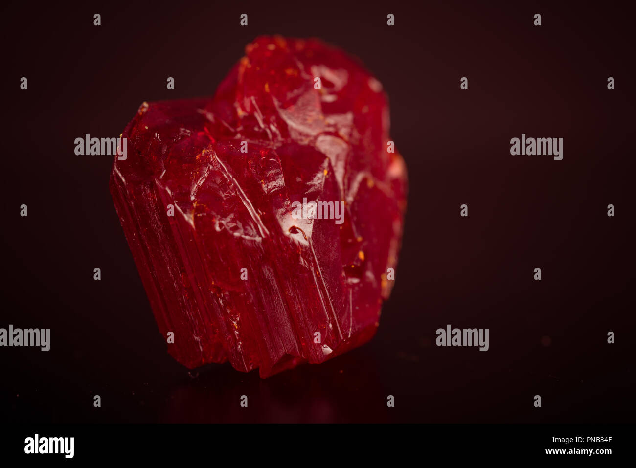 Dark crystal hi-res stock photography and images - Alamy