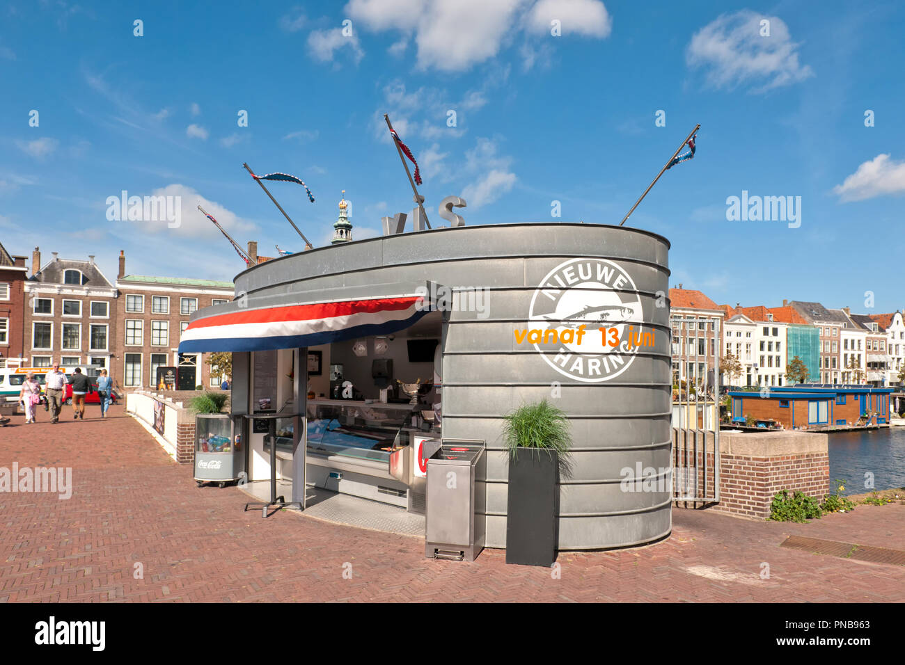Fresh fish kiosk hi-res stock photography and images - Alamy