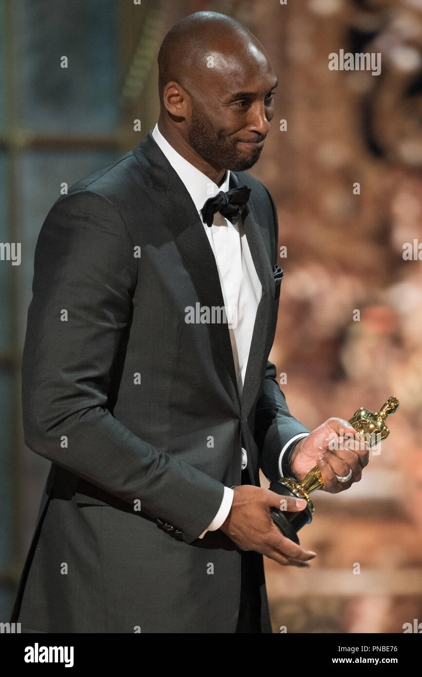 Kobe Bryant accepts the Oscar® for best animated short film, for work ...