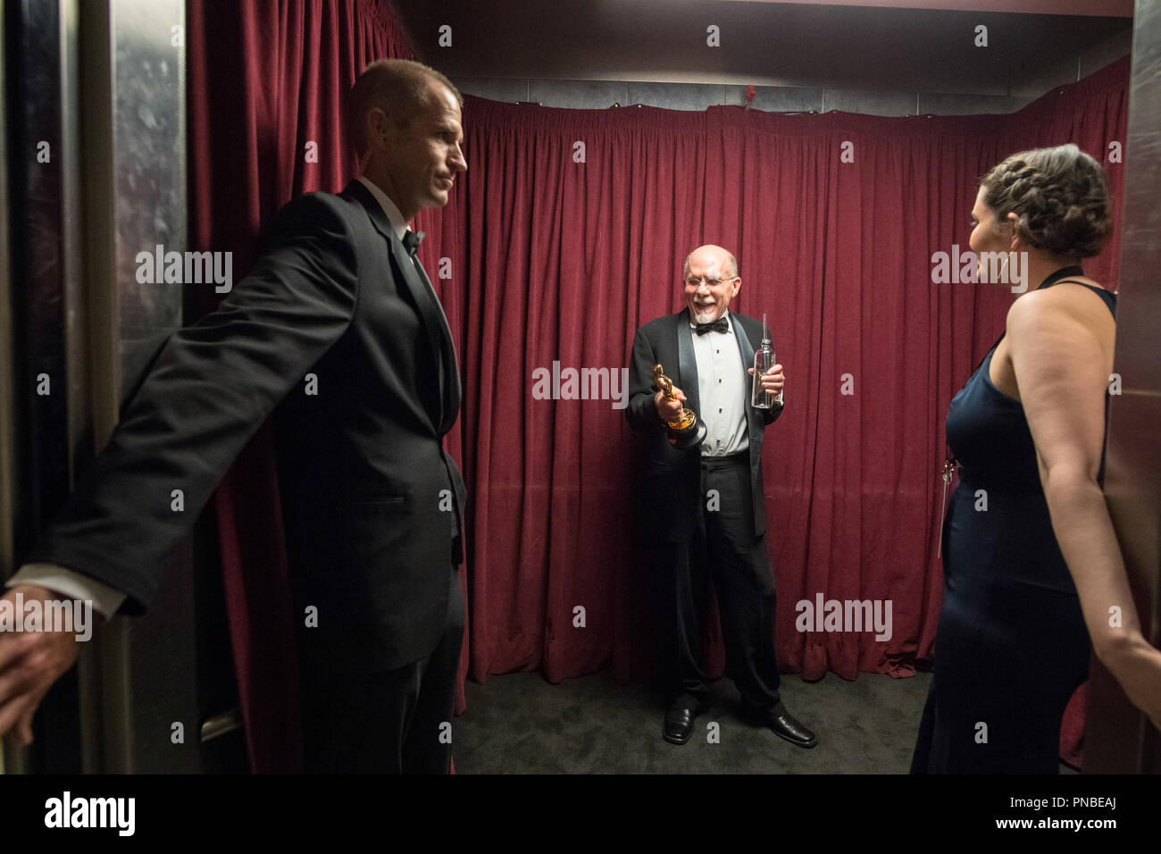 Richard King poses backstage with the Oscar® for achievement in sound ...