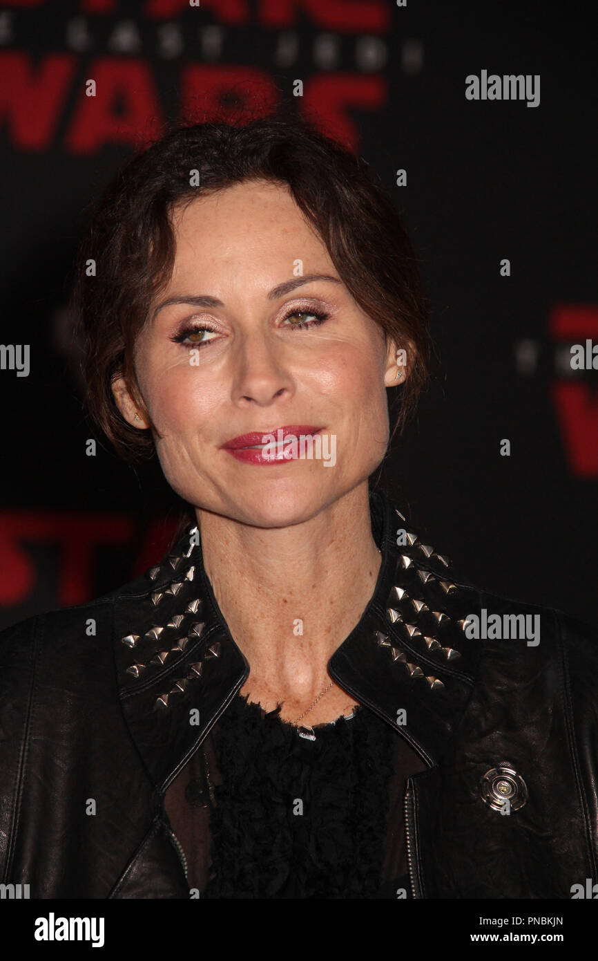 Minnie Driver 12/09/2017 The World Premiere of Lucasfilm's "Star Wars ...