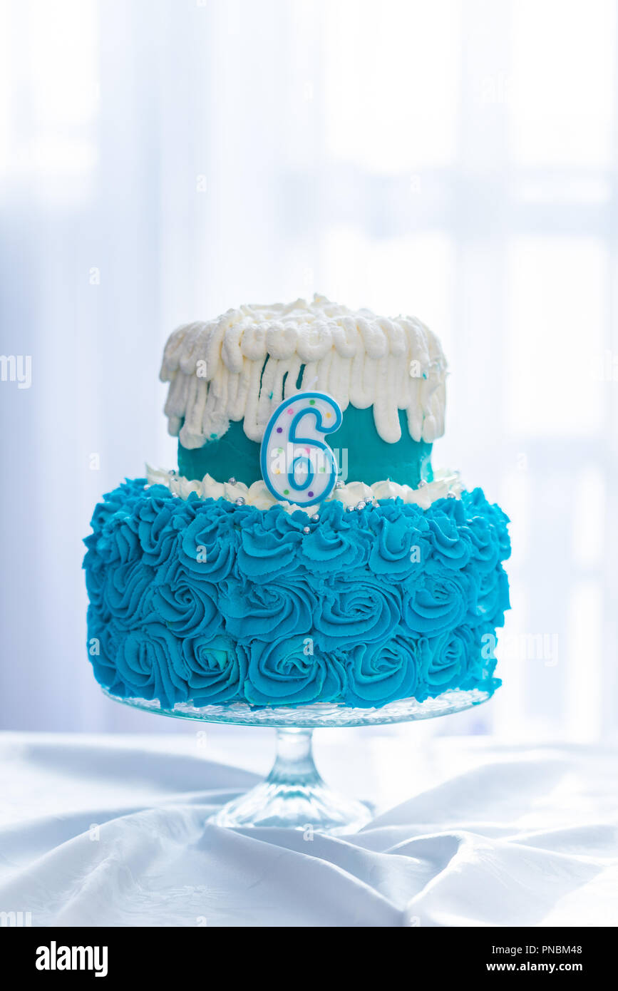 Storey Cake High Resolution Stock Photography and Images - Alamy