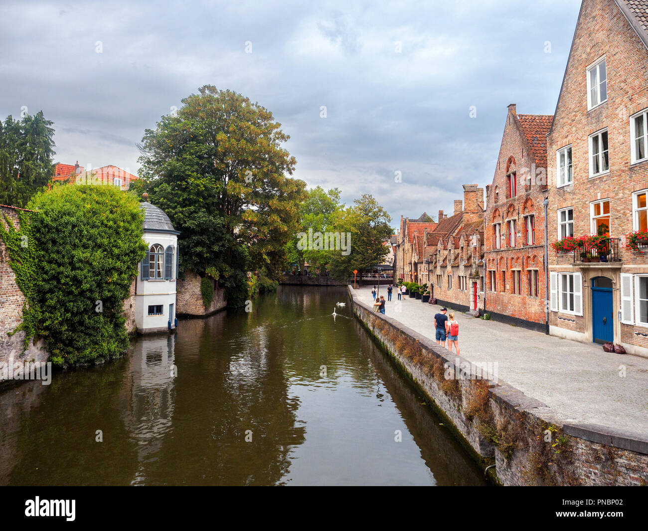 Horizontal canal hi-res stock photography and images - Alamy