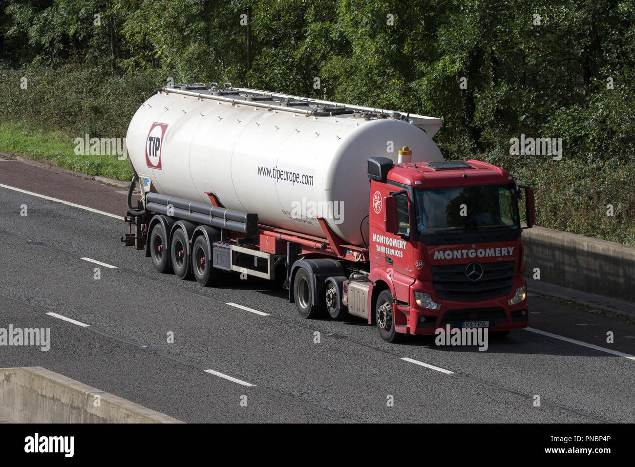 HGV Heavy goods lorries, trucks & trucking, logistics transport ...