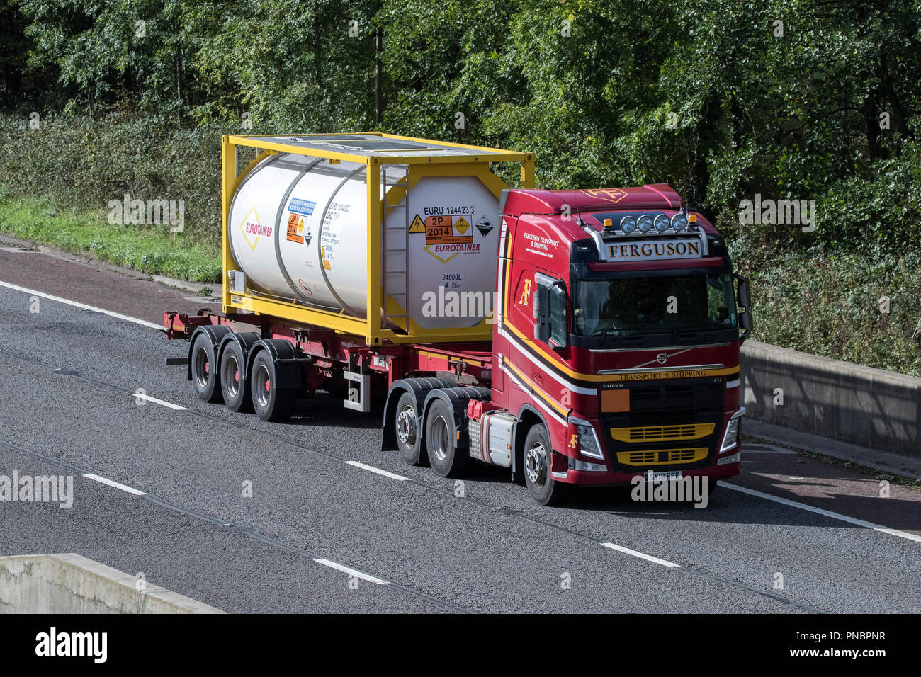 HGV Heavy goods lorries, trucks & trucking, logistics transport ...
