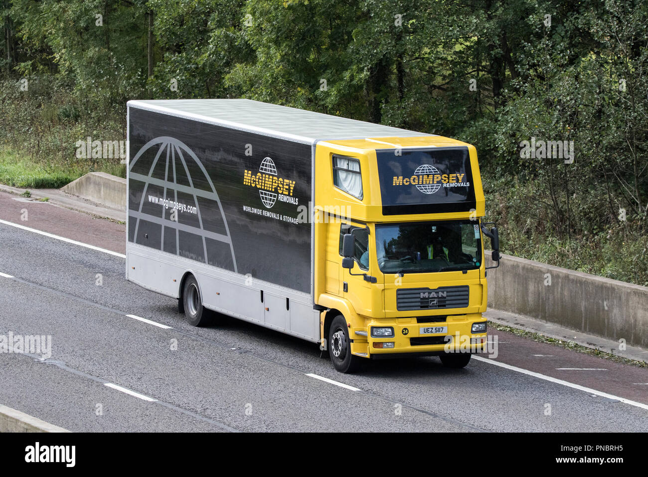 HGV Heavy goods lorries, trucks & trucking, logistics transport ...