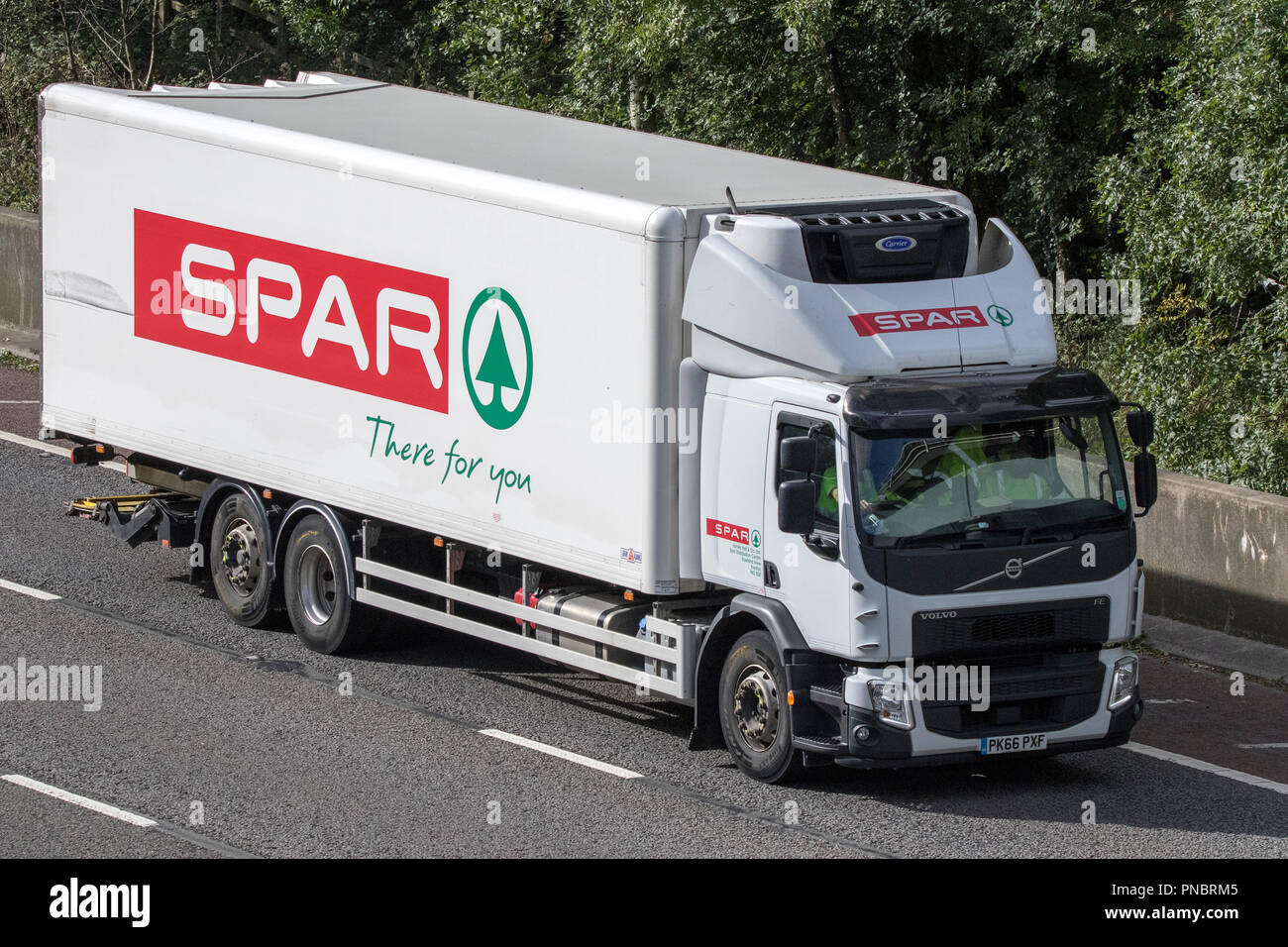 HGV Heavy goods lorries, trucks & trucking, logistics transport ...