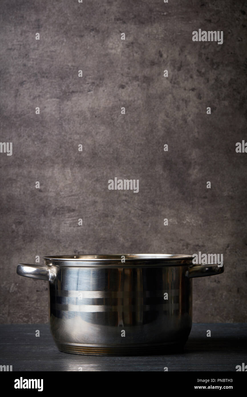 Cooking pot on kitchen surface Stock Photo - Alamy