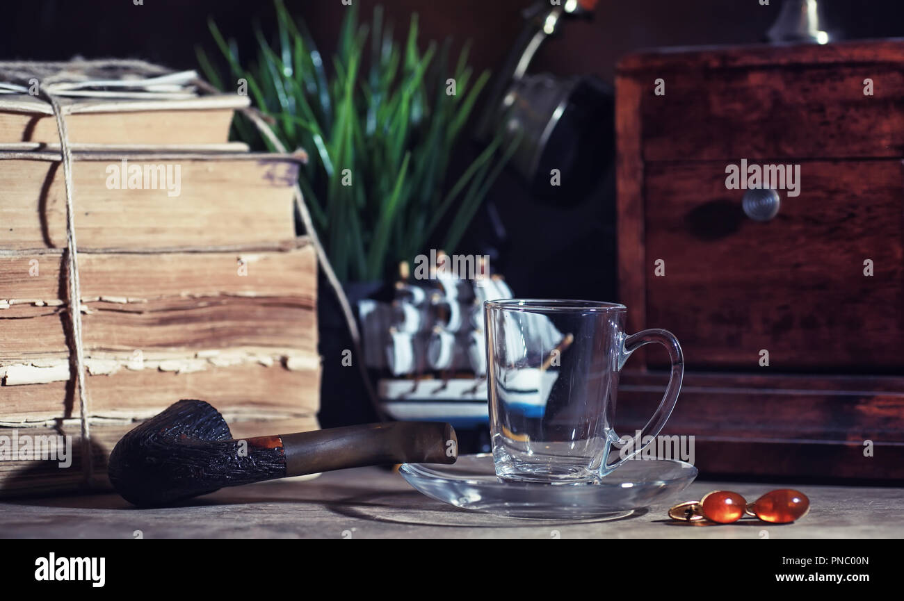Brewing willow tea hi-res stock photography and images - Alamy