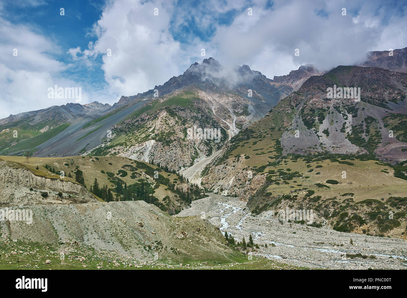 Kyrgyzstan gorge barskoon beautiful hi-res stock photography and images ...