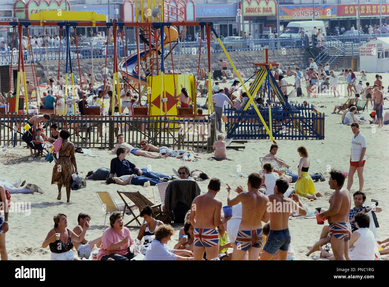 1980s beach holiday hi-res stock photography and images - Alamy