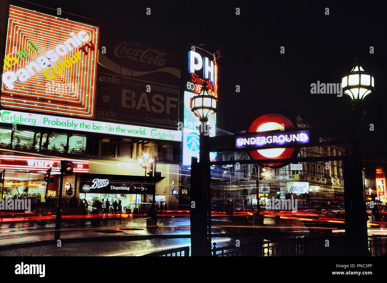 1980s advertising archive hi-res stock photography and images - Alamy