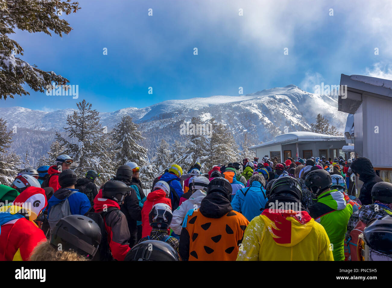 Queue Mountain High Resolution Stock Photography and Images - Alamy