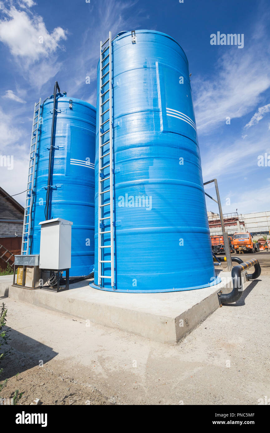 Metal Water Tower High Resolution Stock Photography and Images - Alamy