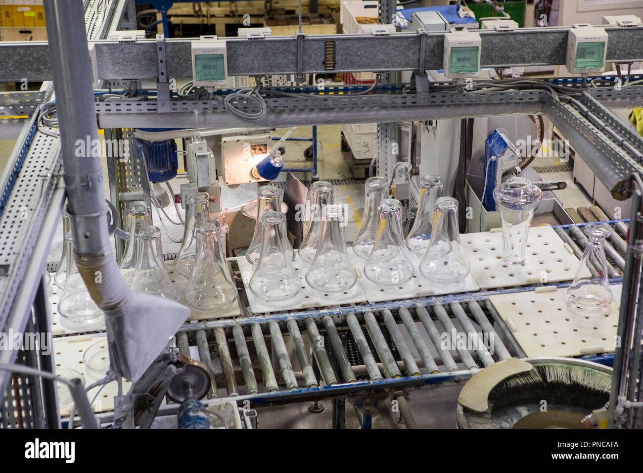 Waterford crystal factory ireland hi-res stock photography and images ...