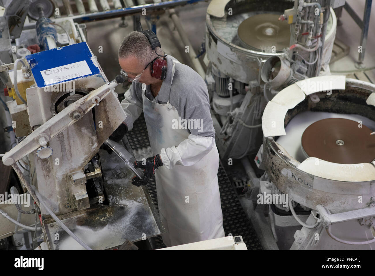 Waterford crystal factory hi-res stock photography and images - Alamy