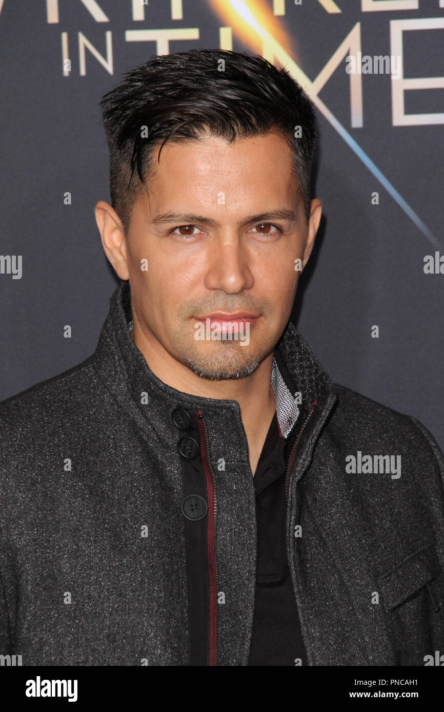 Jay hernandez red carpet hi-res stock photography and images - Alamy