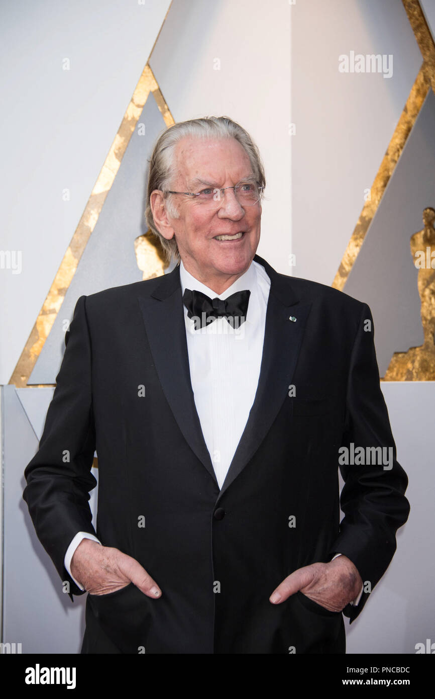 Donald Sutherland arrives on the red carpet of The 90th Oscars? at the ...