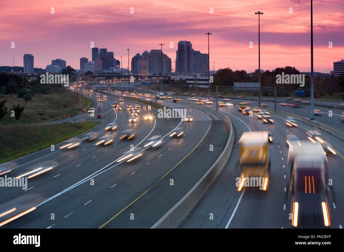 Toronto traffic light hi-res stock photography and images - Alamy