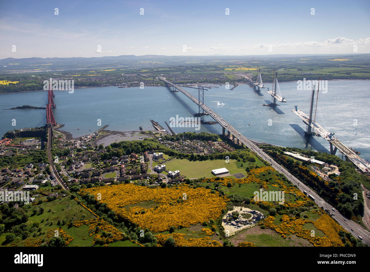 Bridge building over the Firth of Forth, Scotland Stock Photo - Alamy