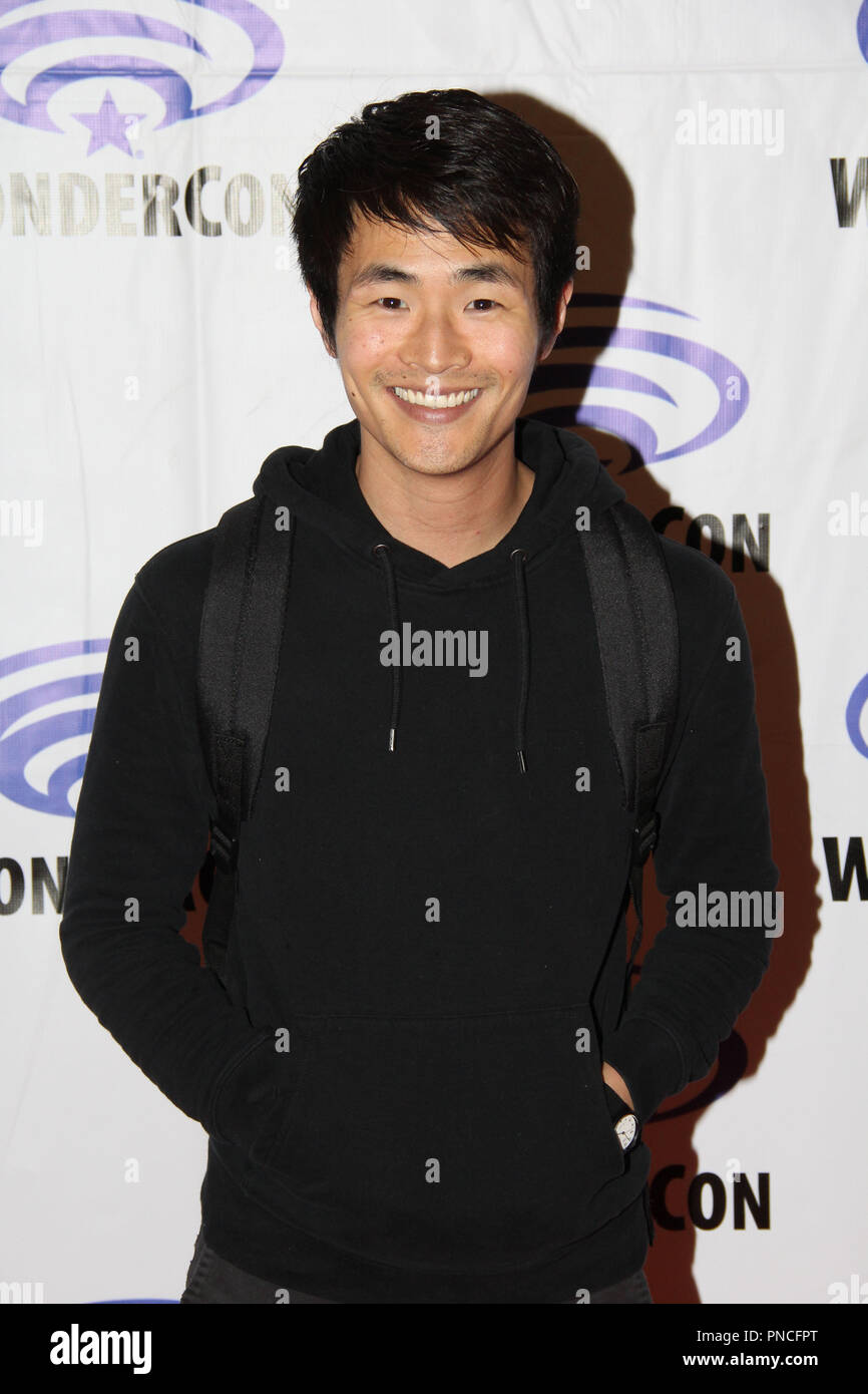 Christopher Larkin promoting The 100 at Day 1 of WonderCon Anaheim 2018 ...