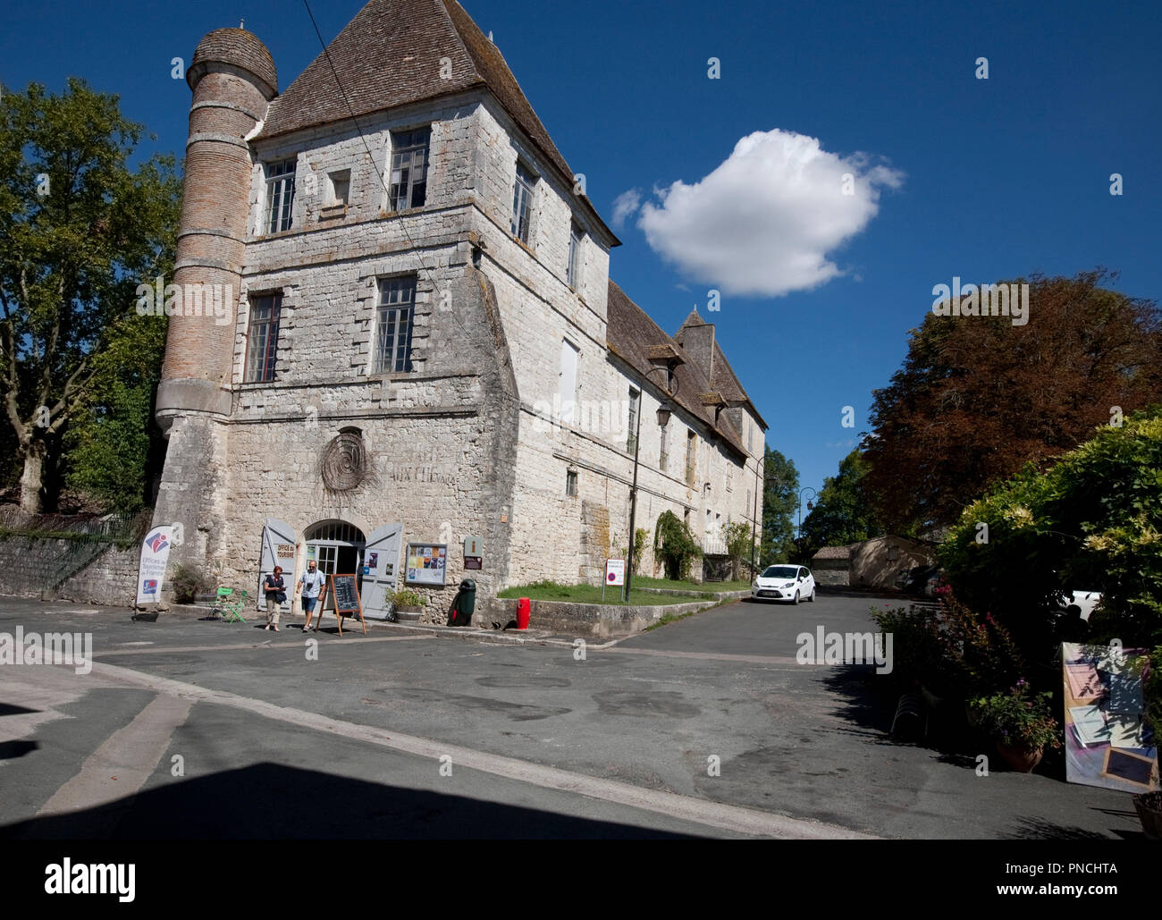 Issigeac Market Stock Photos & Issigeac Market Stock Images - Alamy