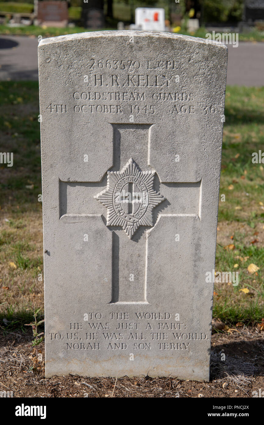 Commonwealth War Graves Commission Grave of Henry Reginald Kelly of the ...