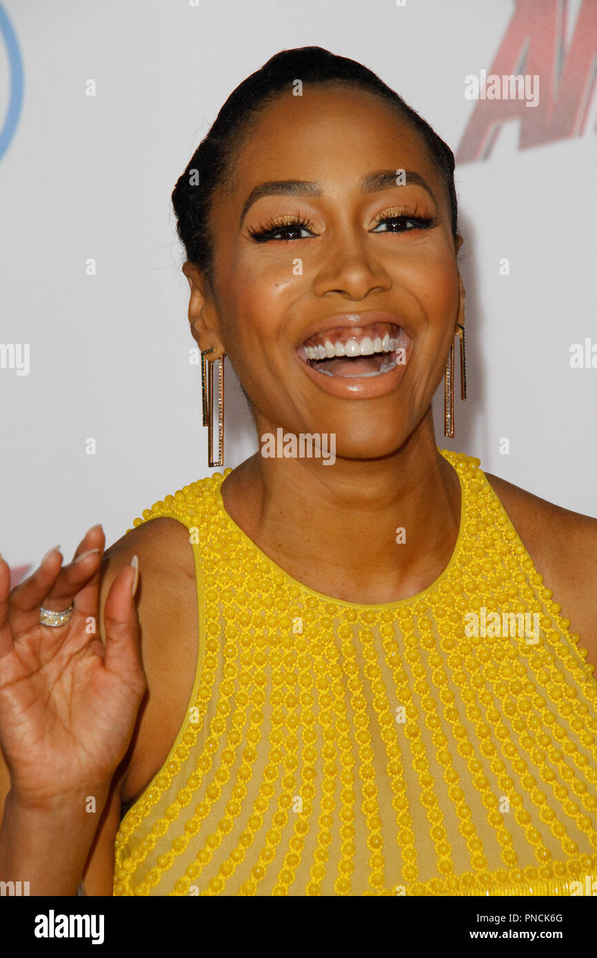 Simone premiere hi-res stock photography and images - Alamy