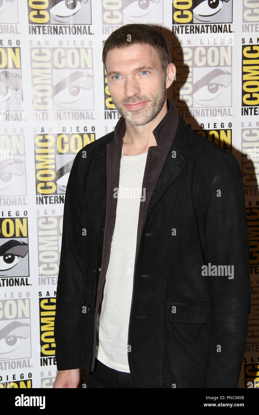 Travis knight hi-res stock photography and images - Alamy