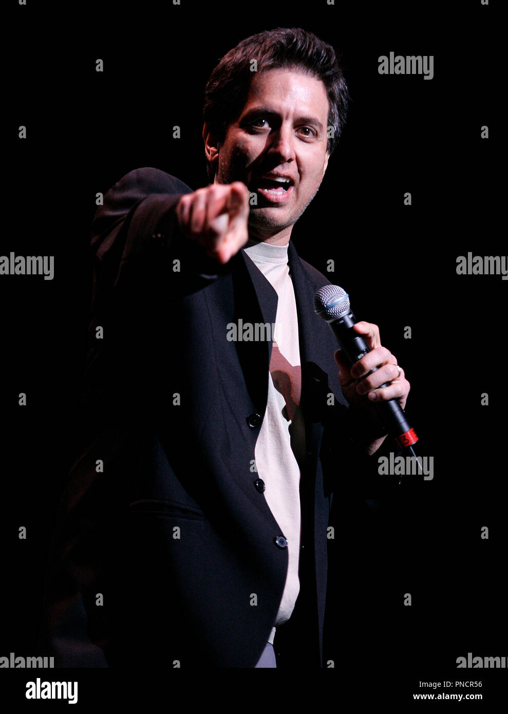 Ray romano hi-res stock photography and images - Alamy