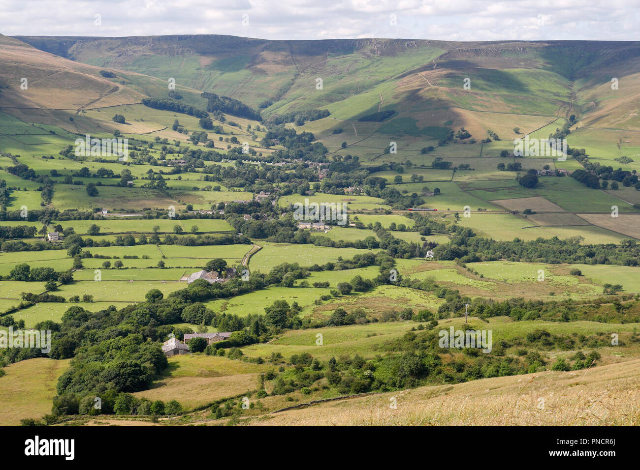 Edale Village Peak District Stock Photos & Edale Village Peak District ...