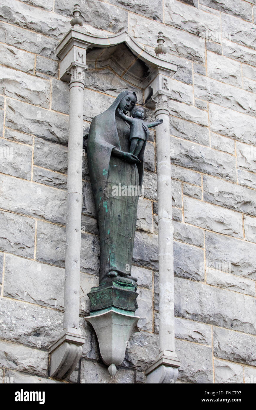 Galway, Ireland - August 16th 2018: The sculpture on the exterior of ...