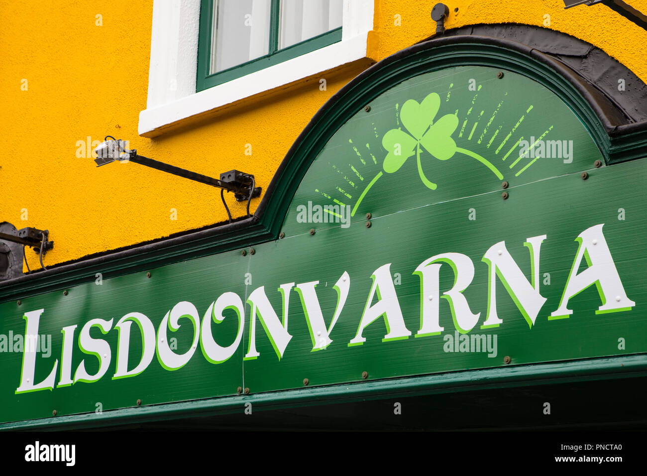 Matchmaker bar ireland hi-res stock photography and images - Alamy