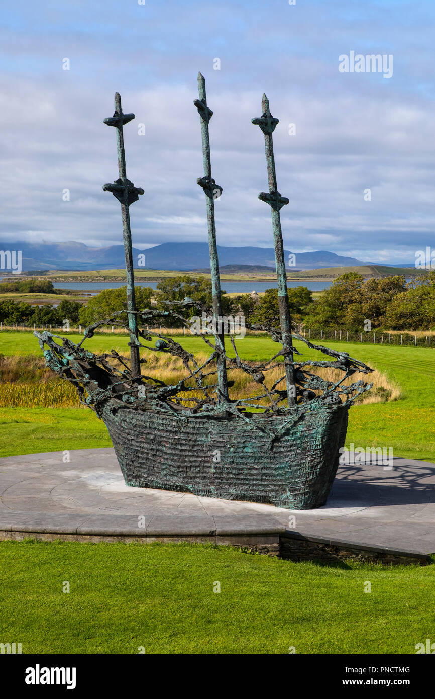Famine ship sculpture hi-res stock photography and images - Alamy