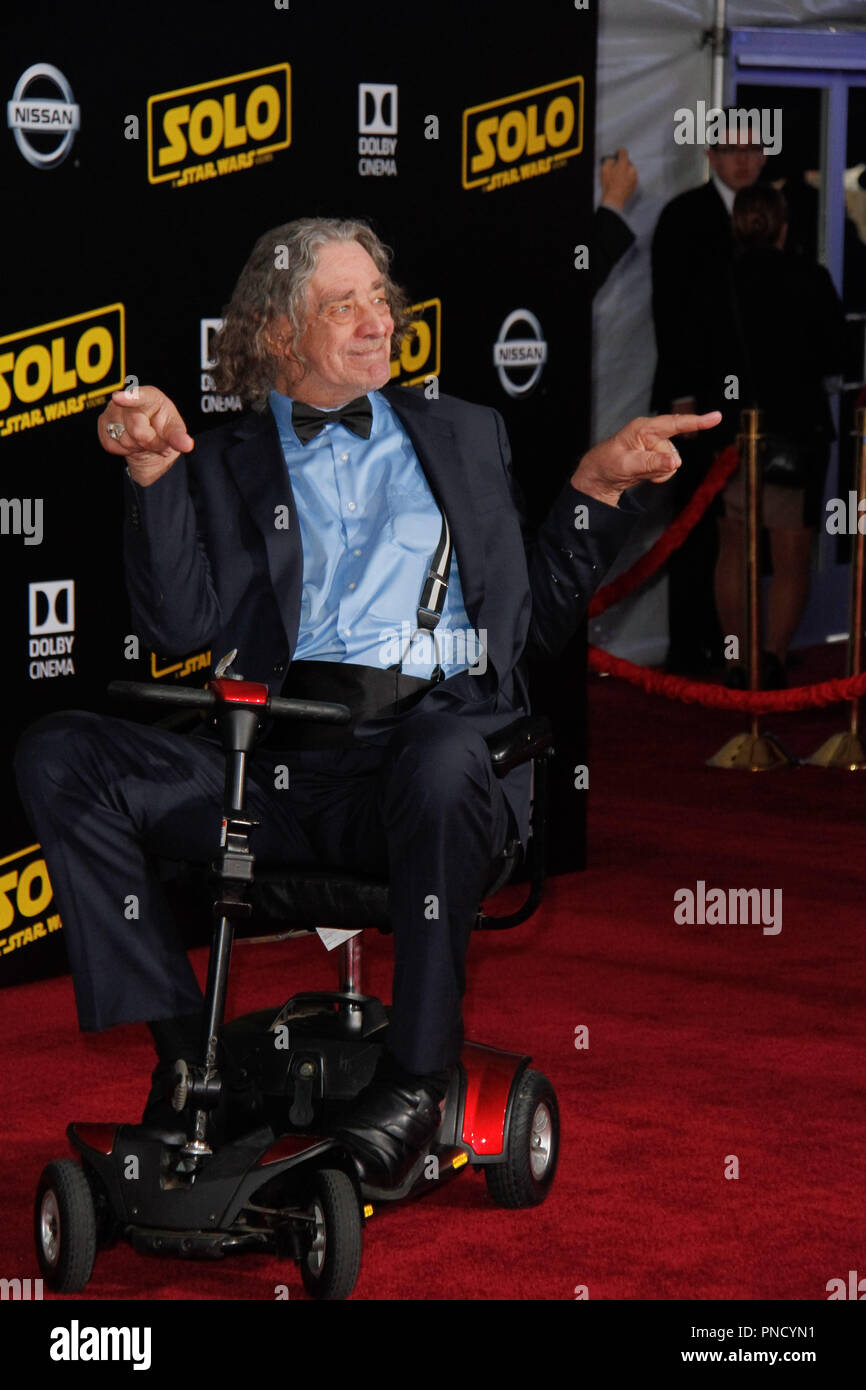 Peter mayhew hi-res stock photography and images - Alamy