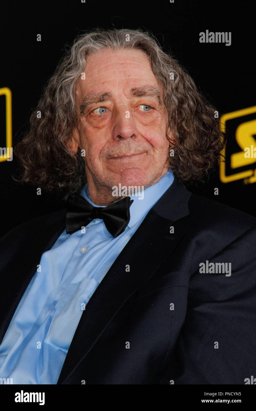 Peter mayhew hi-res stock photography and images - Alamy