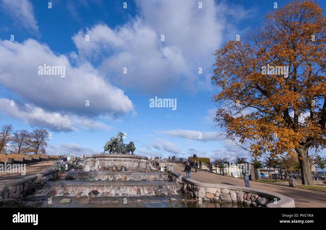 Gefion Fountain, designed by Danish artist Anders Bundgaard ...